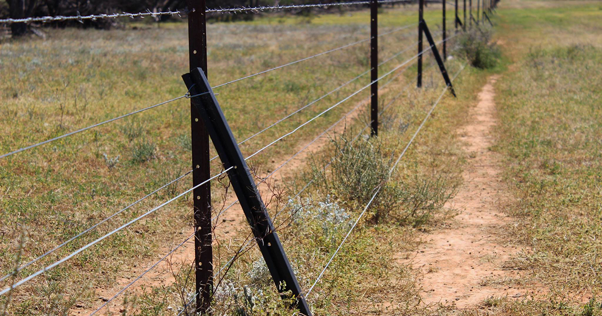 Westonfence | Retrofit Electric Fence | Leaning Offsets | Electric Droppers